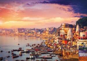 Why is Kashi a Famous Pilgrimage Destination in India