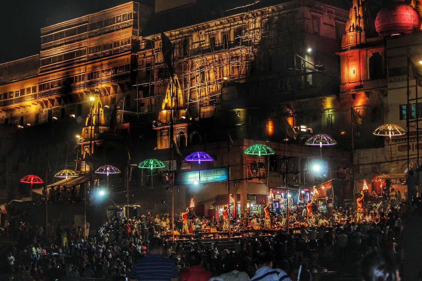 Dev Deepawali in Varanasi 2025 – Complete Travel Guide to the Festival ...