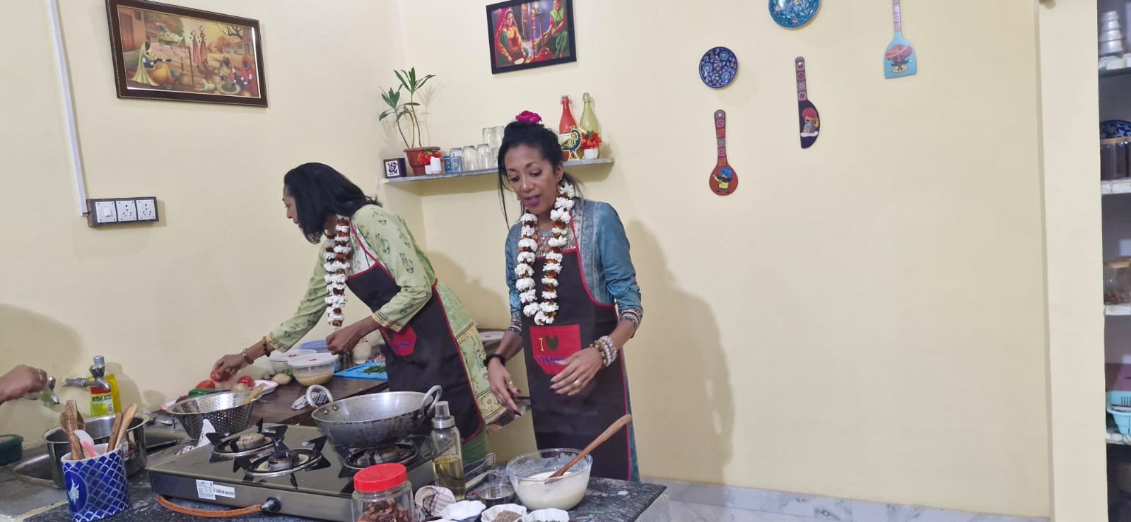 Cooking Classes Jaipur | Learn cooking Indian Cuisine